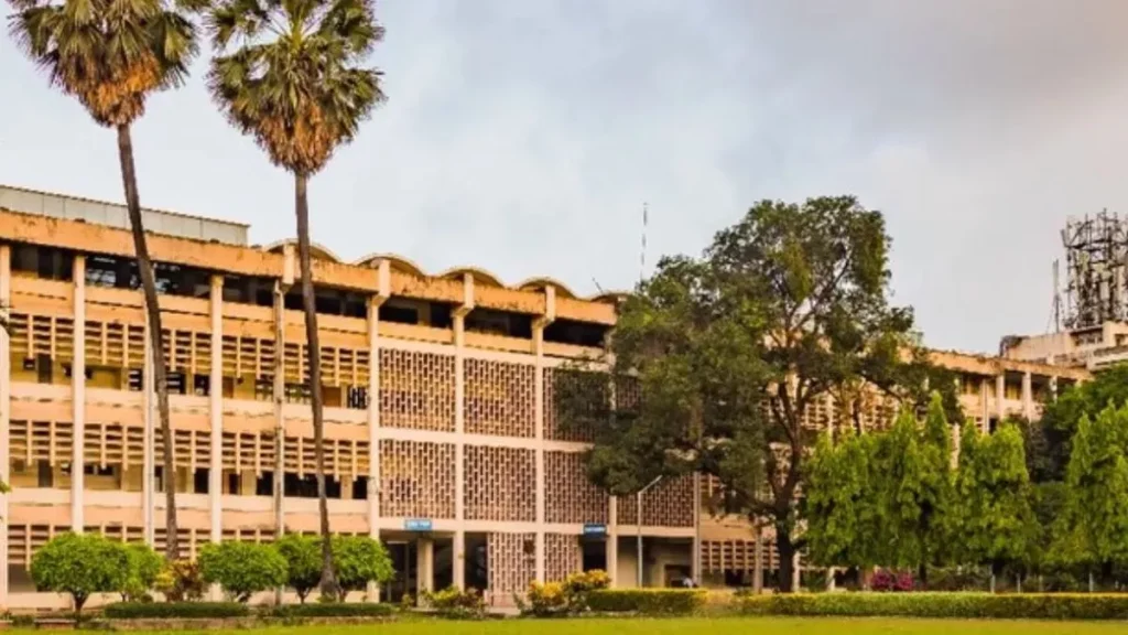 Protest outside IIT Bombay demand to arrest pro Palestinian professor ...