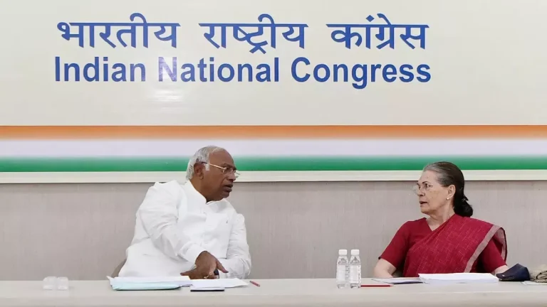 Congress List: लोकसभा निवडणुकीसाठी काँग्रेसची 7 राज्यांतील 57 ...