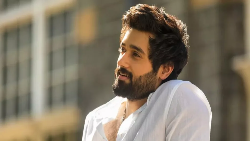 नाना पाटेकरांच्या भीतीने सनी देओलचा ऑनस्क्रीन मुलगा उत्कर्ष घाबरायचा ...