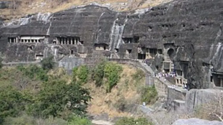 अजिंठा आणि वेरूळ लेण्यांना पावसाळी पर्यटन स्थळ म्हणून प्रोत्साहन ...