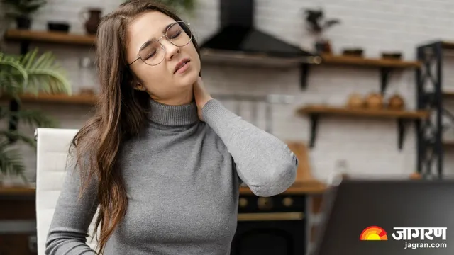 Neck pain Relief Tips: तासनतास लॅपटॉप आणि मोबाईलच्या वापरामुळे ...